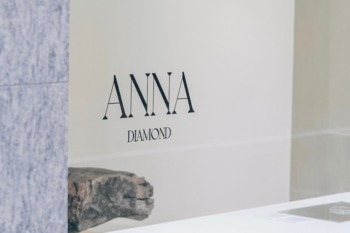 ANNA DIAMOND 公式サイト